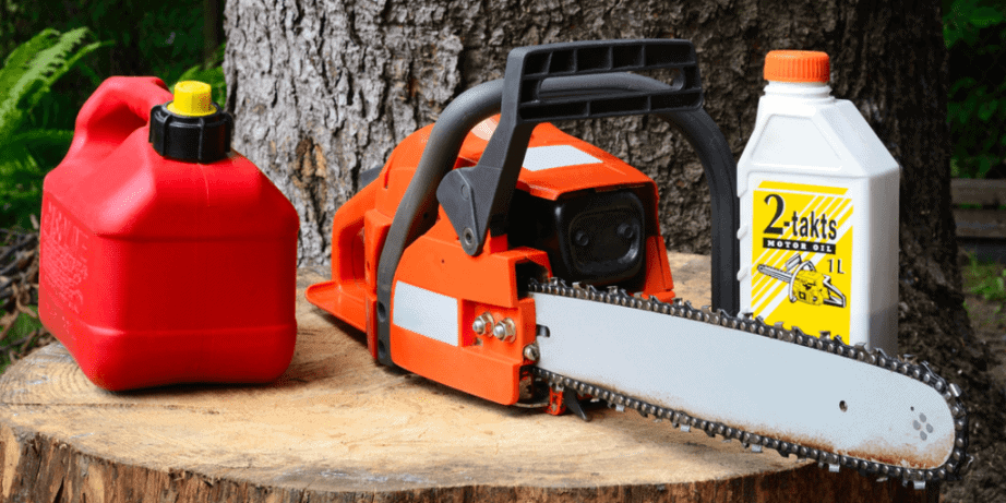 Chainsaw Oils: The Way to Maintain Your Chainsaw - Bestviewsreviews